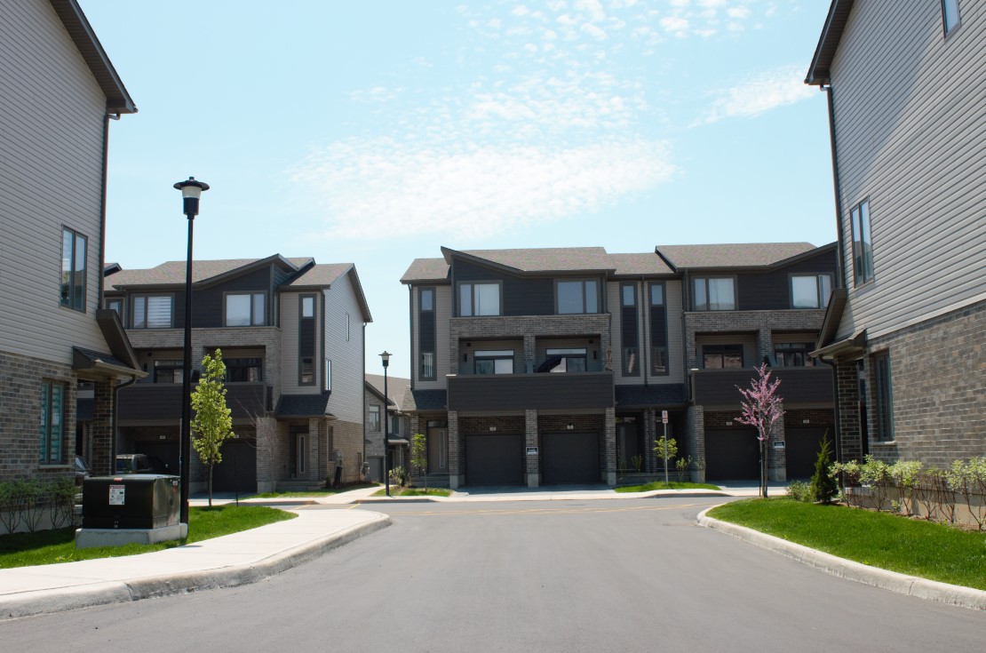 2070 Meadowgate Blvd London ON [YourCondoWorld.com]